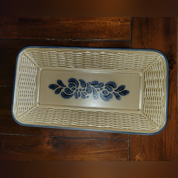 Pfaltzgraff | Dining | Pfaltzgraff Folk Art Stoneware Rectangle Bread Tray Platter Wicker ...